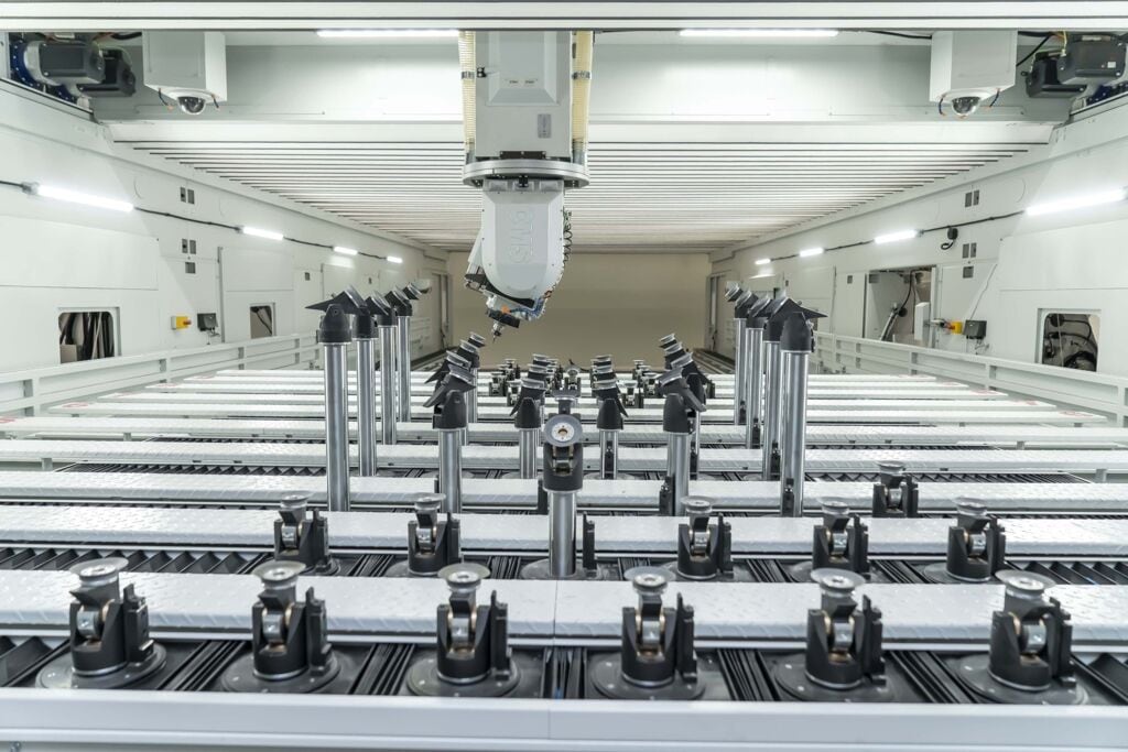 UHF Tables: the 5 key concepts of the Universal Holding Fixture