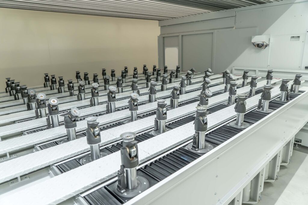 UHF Tables: the 5 key concepts of the Universal Holding Fixture