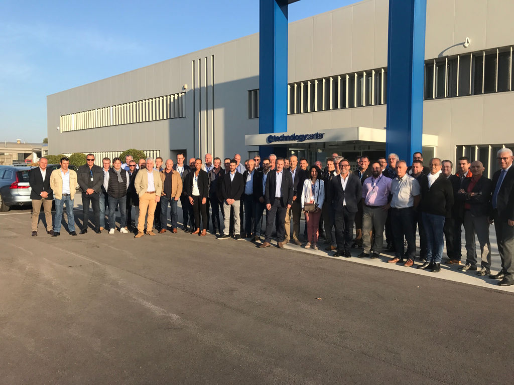 Rencontre des distributeurs français au siège Scm à Rimini (Italie)